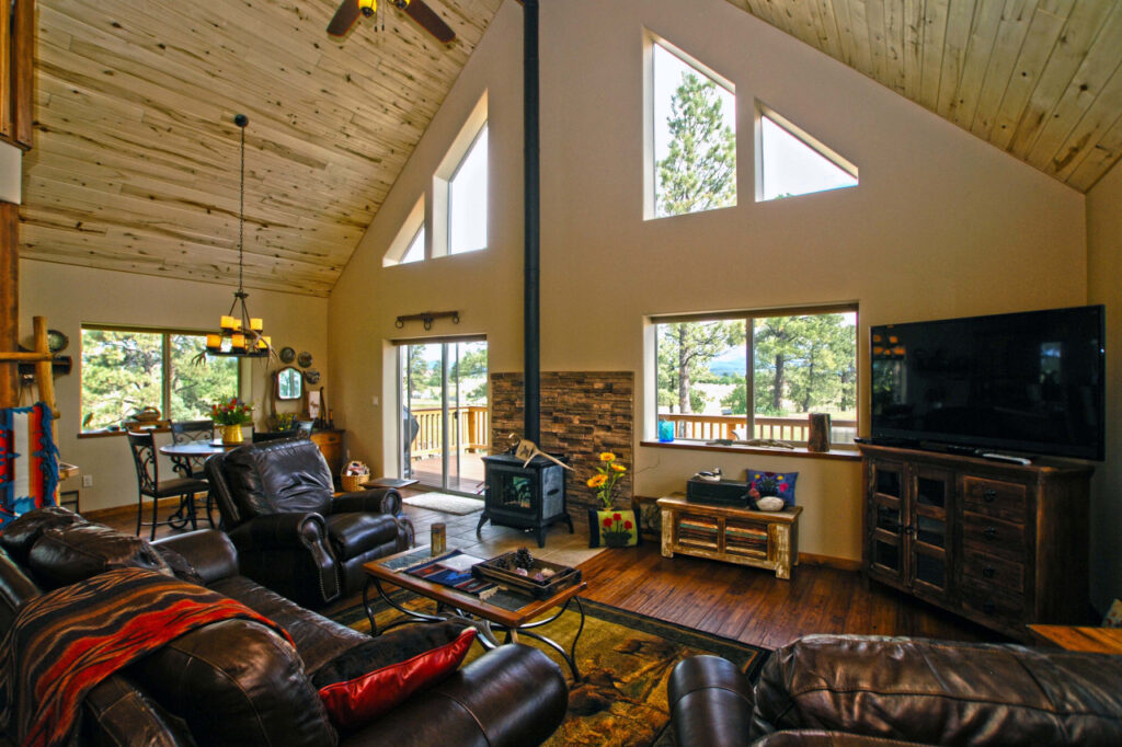 STANDARD HOME INTERIORS - Colorado Dream Homes, Inc.